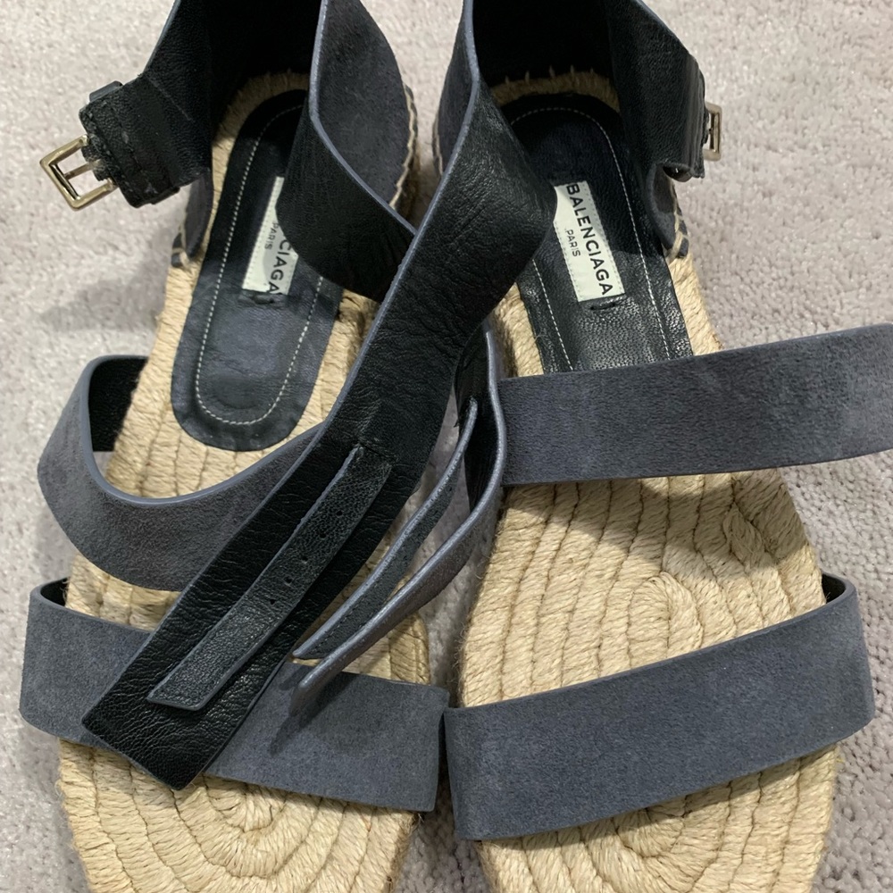 Balenciaga 1 Inch Platform Grey Sandals - Size 40 - Gem